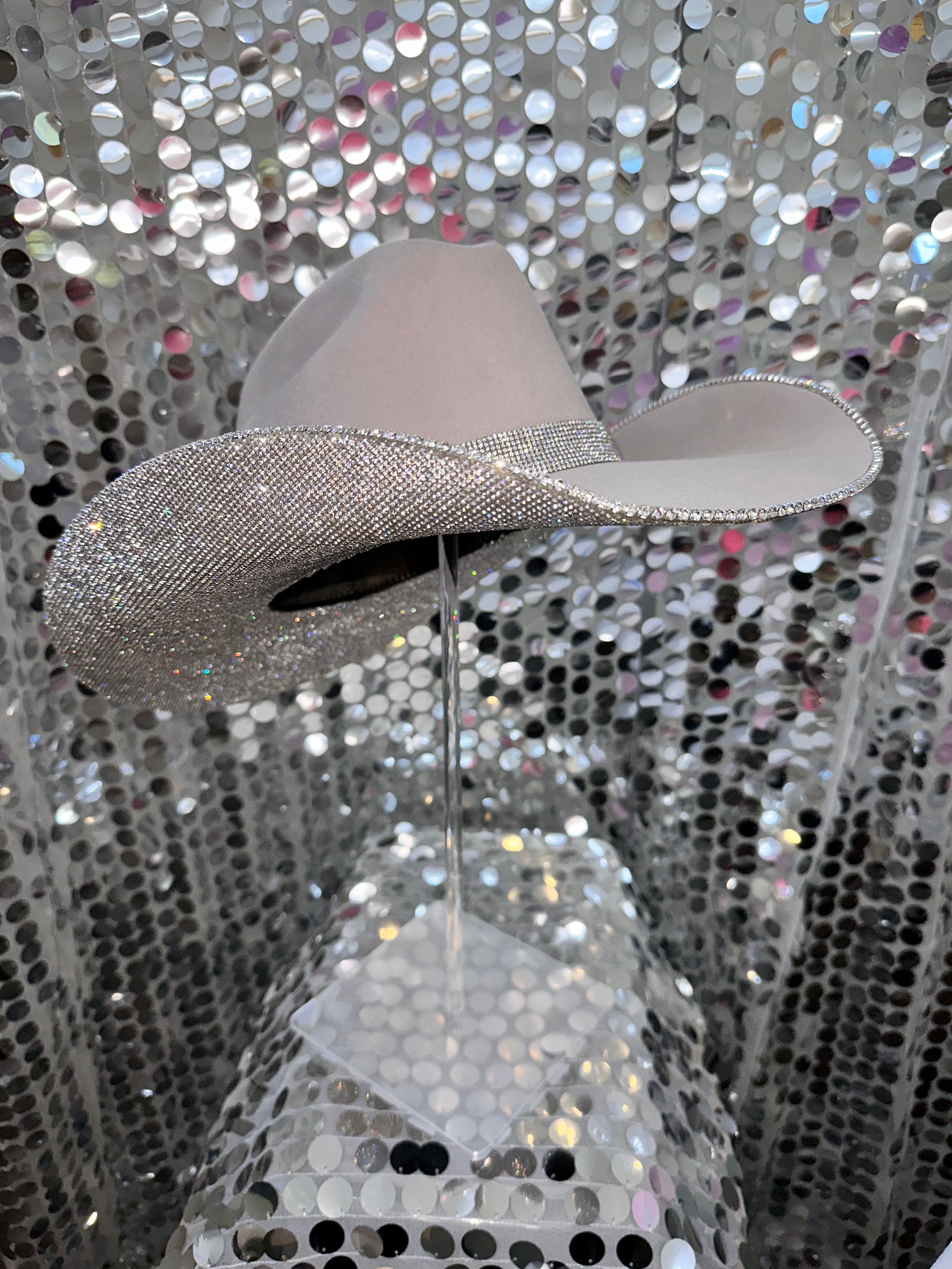 Silver Belly & Crystal Hat – Rhinestone Cowgirl