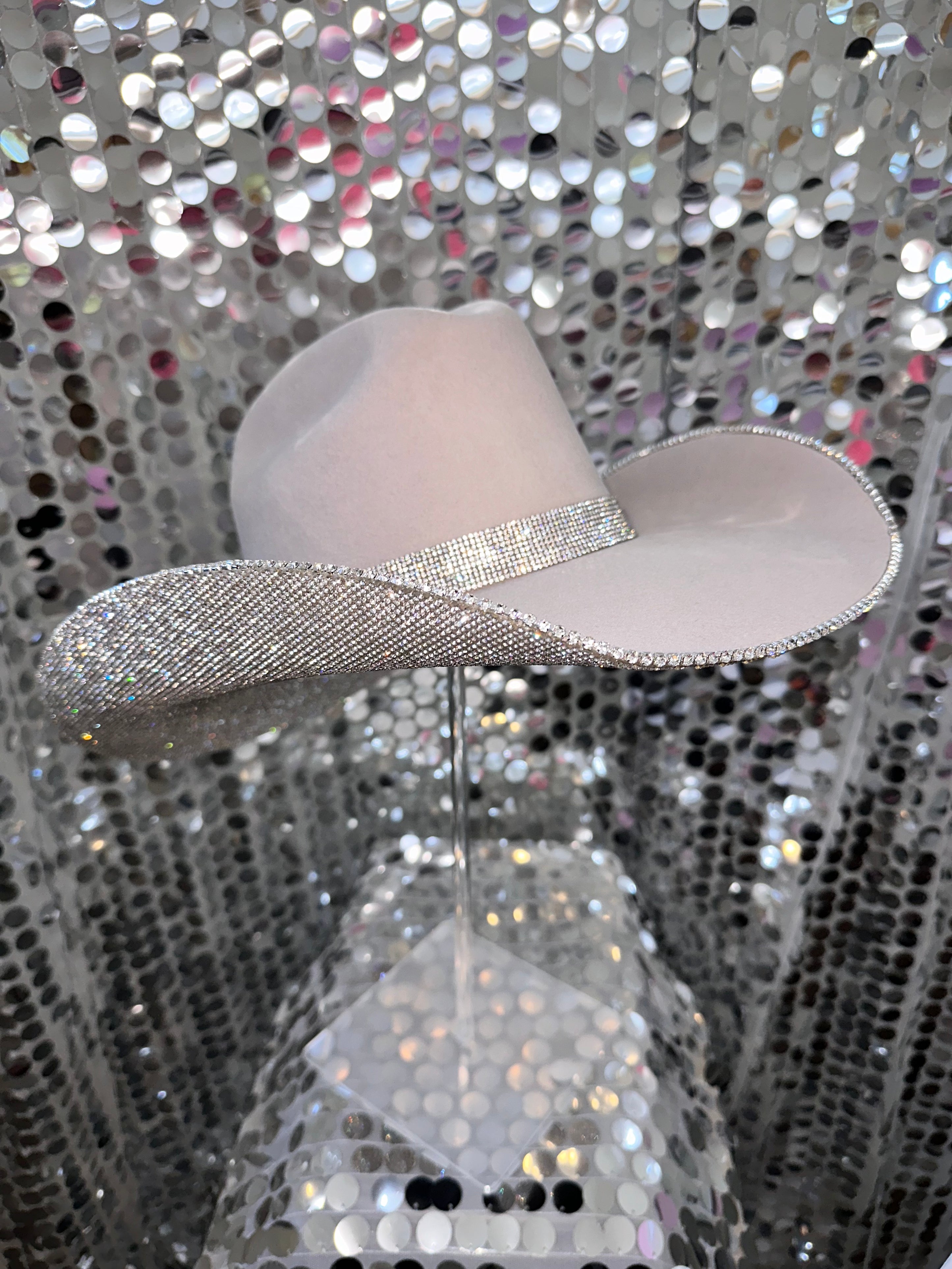 Silver Belly & Crystal Hat – Rhinestone Cowgirl