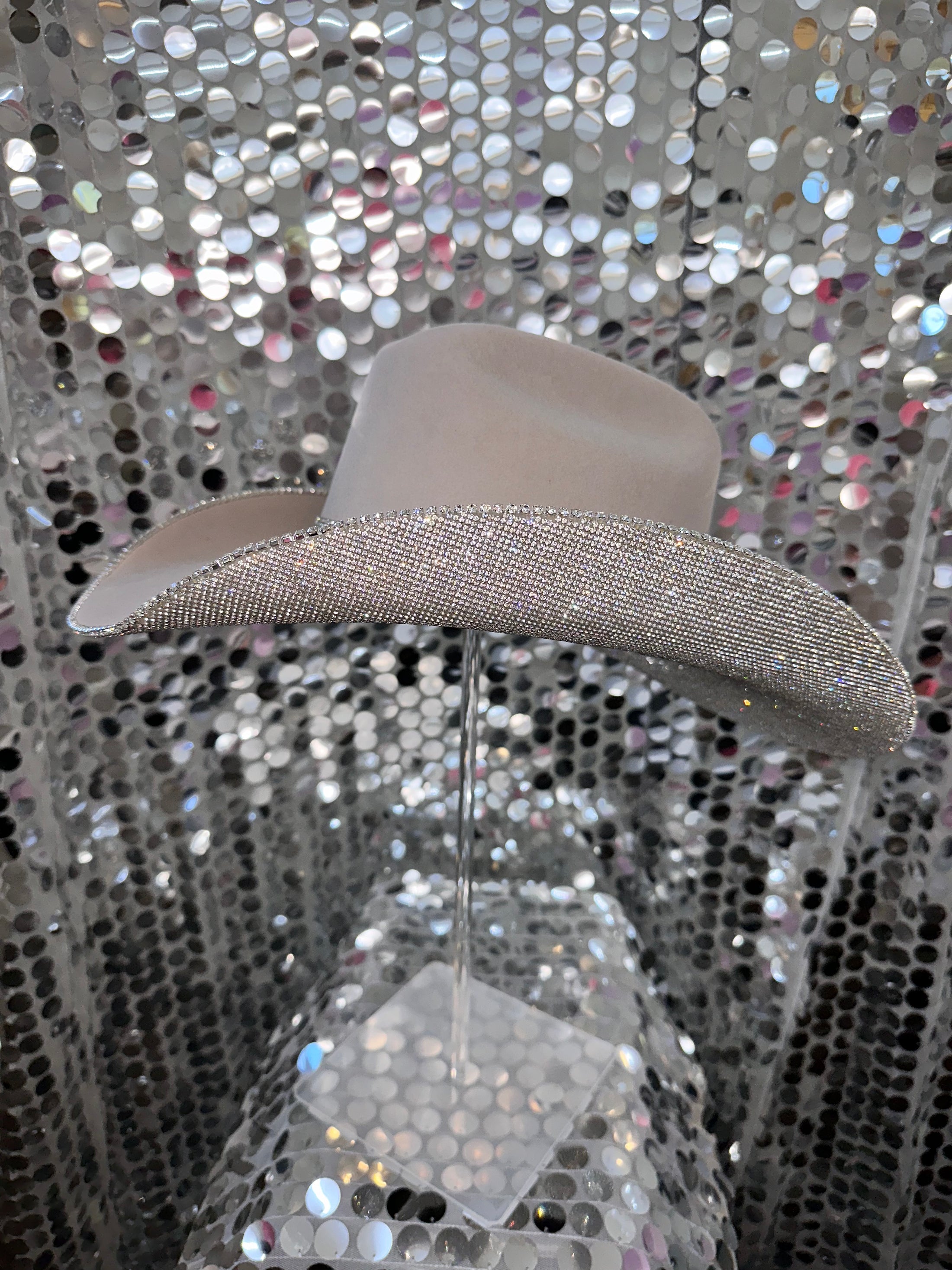 Silver Belly & Crystal Hat – Rhinestone Cowgirl